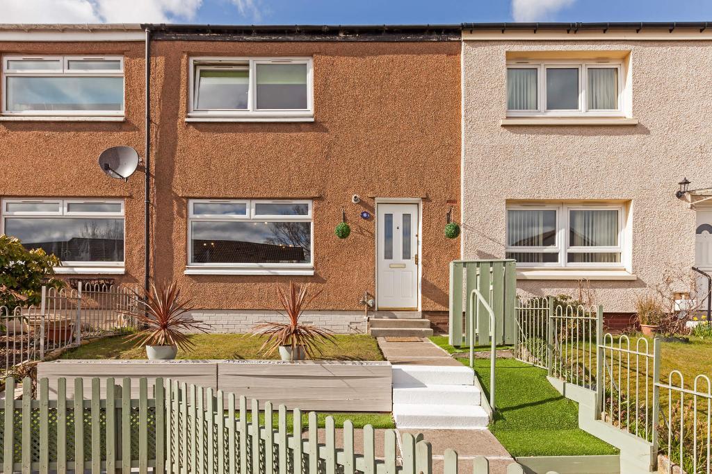 2 Bedroom Mid Terraced For Sale In Calderbank View Baillieston