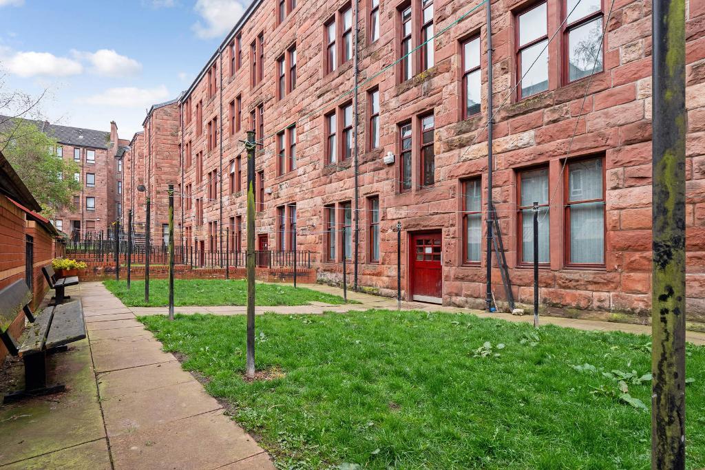 1 Bedroom Flat For Sale in Aitken Street, Glasgow, G31 3NB