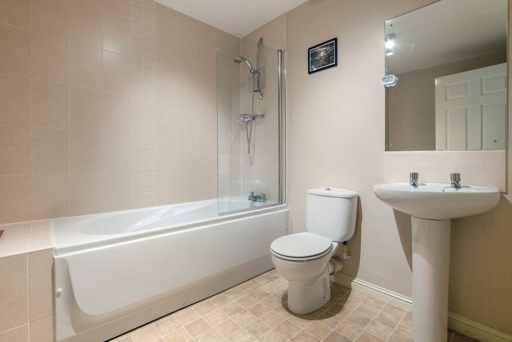 2 Bedroom Flat For Sale in Hanson Park, Dennistoun, Glasgow, G31 2HB