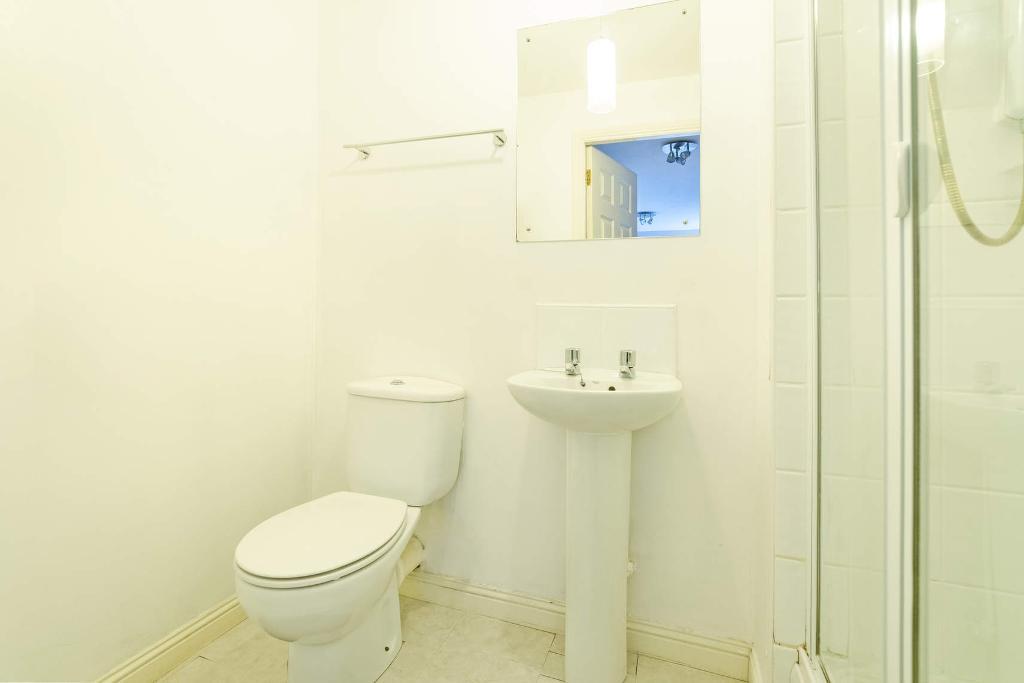 2 Bedroom Flat For Sale in Hanson Park, Dennistoun, Glasgow, G31 2HB