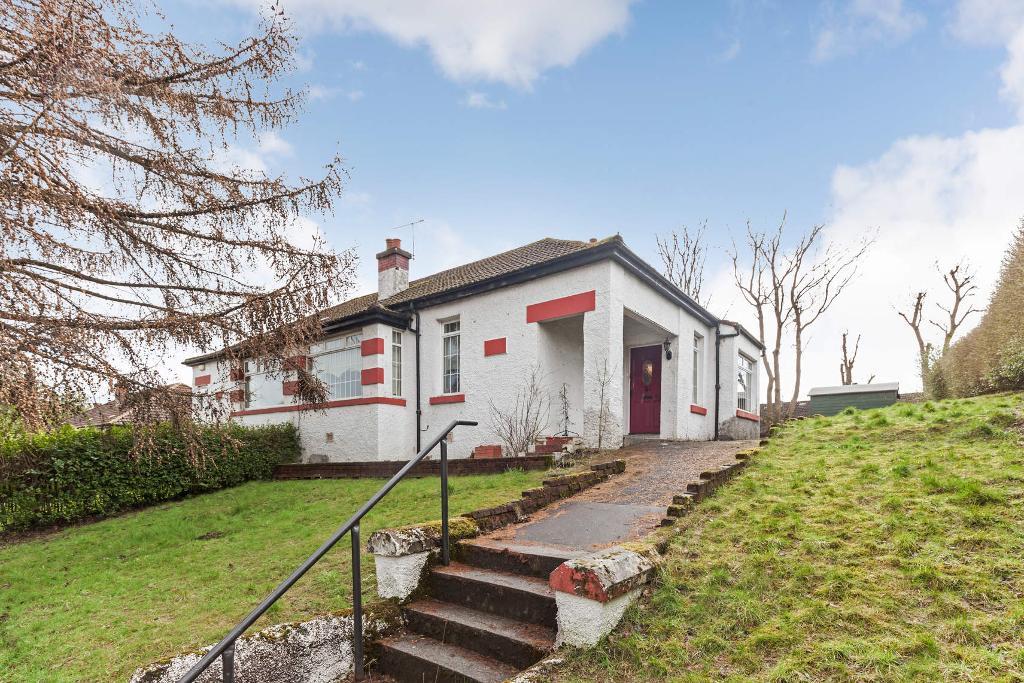 2 Bedroom Semi Bungalow For Sale in Riddrie Knowes, Riddrie, G33 2QQ