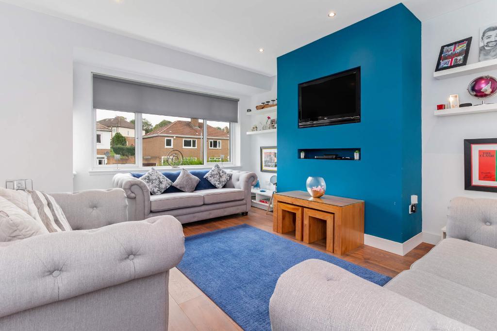 3 Bedroom Semi Bungalow For Sale in Riddrie Knowes, Riddrie, G33 2QQ