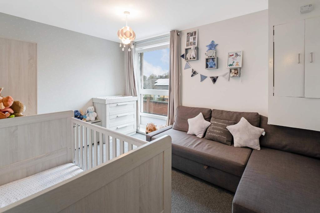 2 Bedroom Flat For Sale in Hanson Park, Dennistoun, G31 2HB