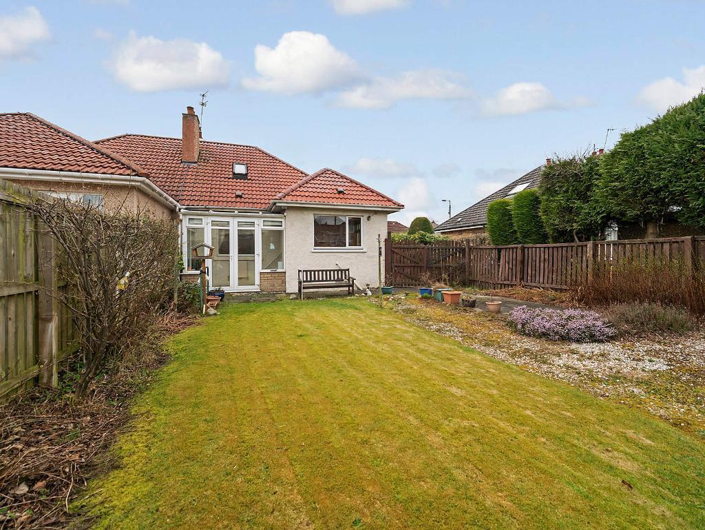 2 Bedroom Semi Bungalow For Sale In Whirlow Gardens Garrowhill G69 6le