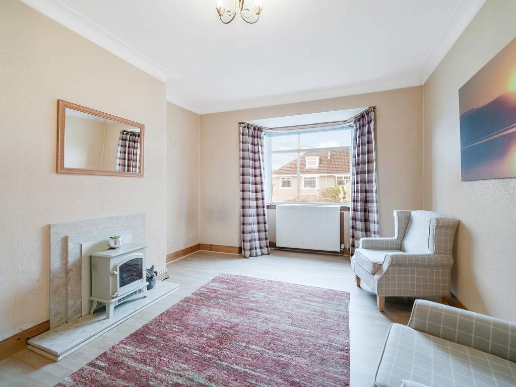 2 Bedroom Semi Bungalow For Sale In Whirlow Gardens Garrowhill G69 6le