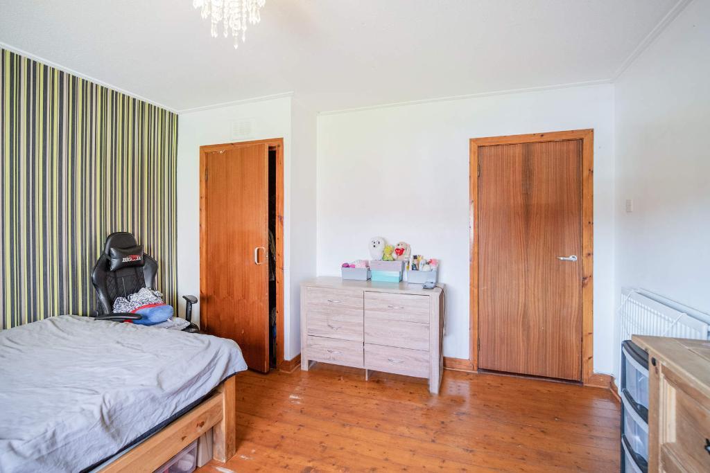 2 Bedroom Main Door Flat For Sale in Pendeen Place, Barlanark, G33 4UG