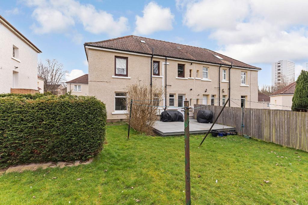 2 Bedroom Lower Cottage Flat For Sale In Girthon Street Sandyhills
