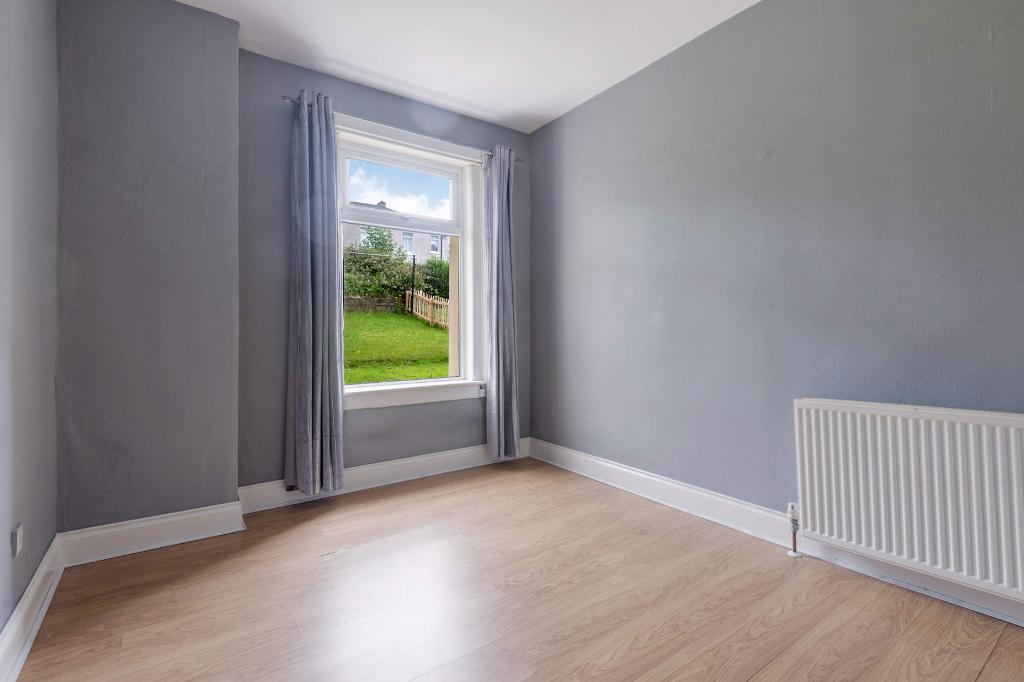 2 Bedroom Lower Cottage Flat For Sale In Marfield Street Carntyne G32 6rn