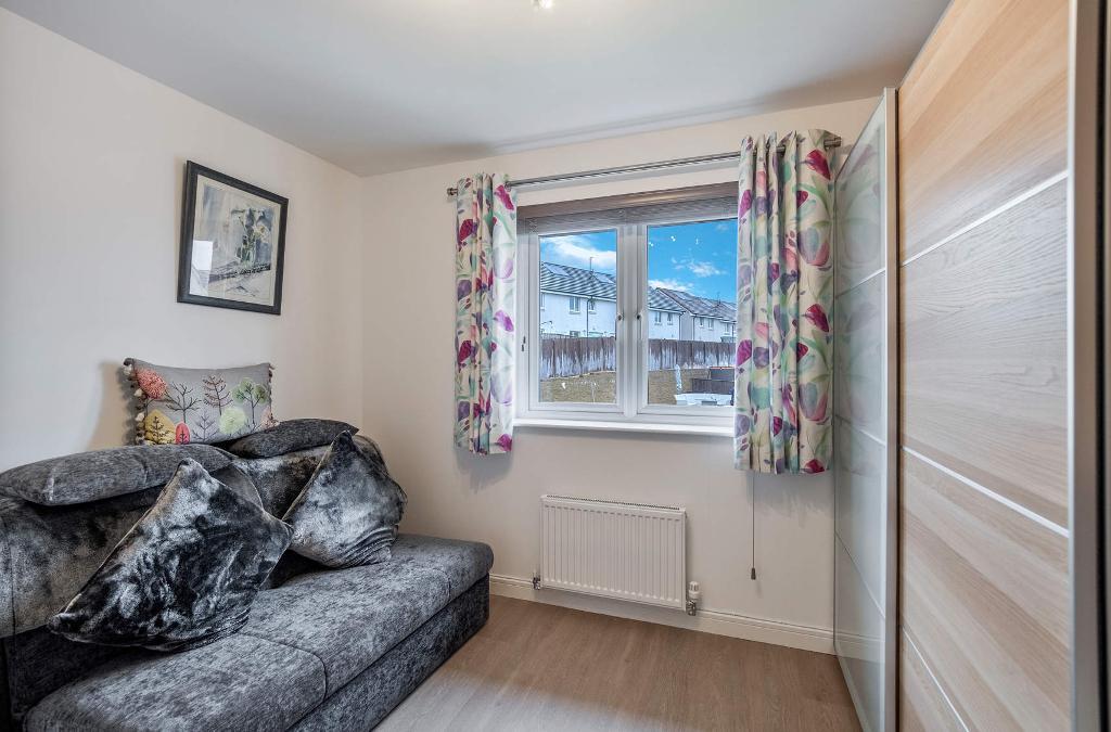 4 Bedroom Detached For Sale in Finart Crescent, Gartcosh, G69 8DP