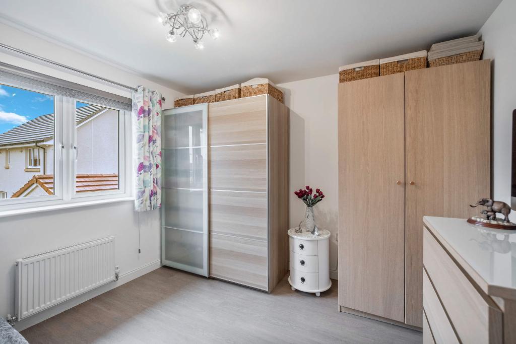 4 Bedroom Detached For Sale in Finart Crescent, Gartcosh, G69 8DP