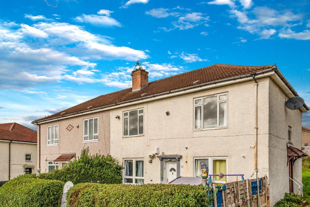 2 Bedroom Upper Cottage Flat For Sale In Haymarket Street Carntyne