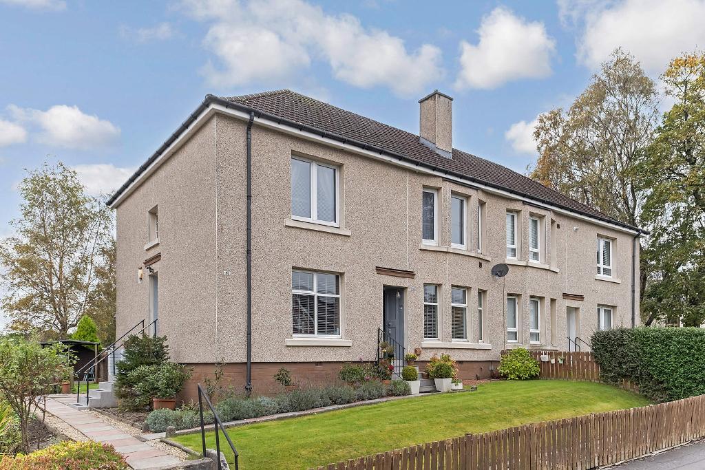 2 Bedroom Upper Cottage Flat For Sale in Amulree Street, Sandyhills ...